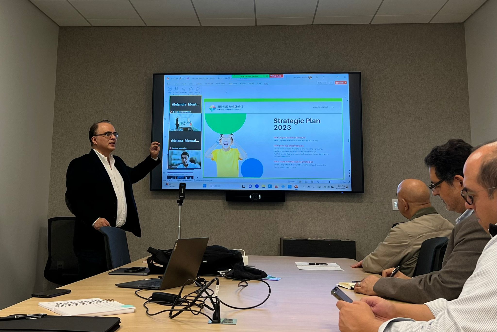 Hispanic Workforce – Connecting Dreams, Building Opportunities